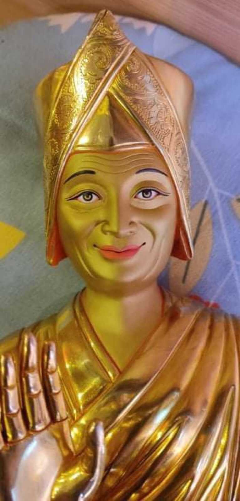 Chogye Trichen Rinpoche Statue, Fully Gold Gilded 13.5"